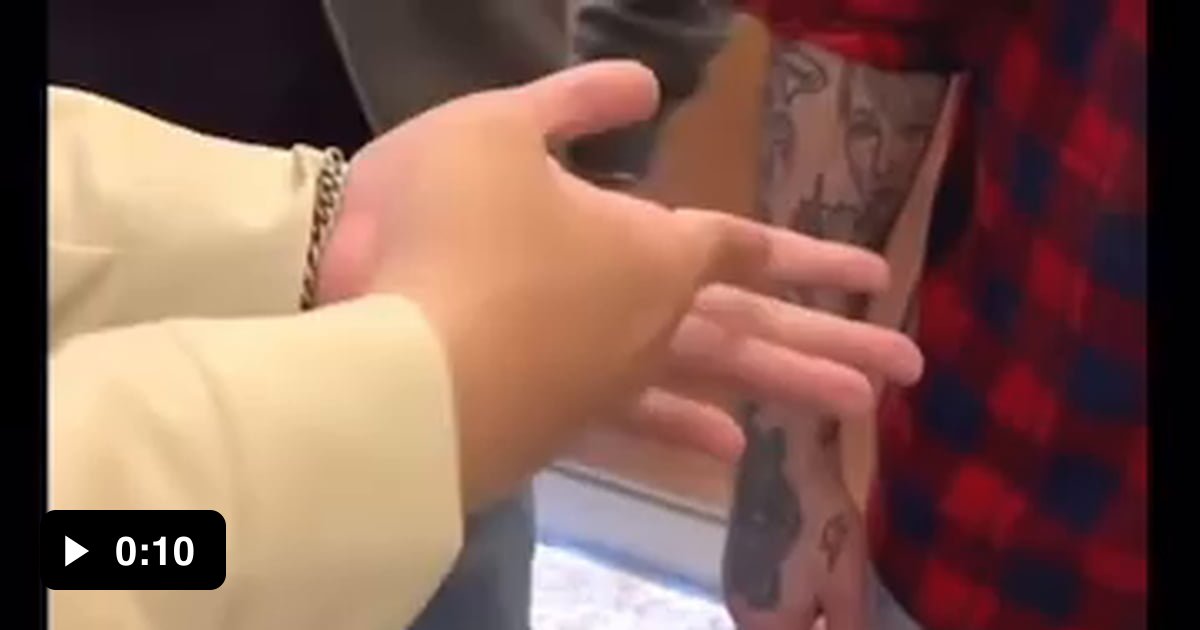 Can somebody… uh… what?? - 9GAG