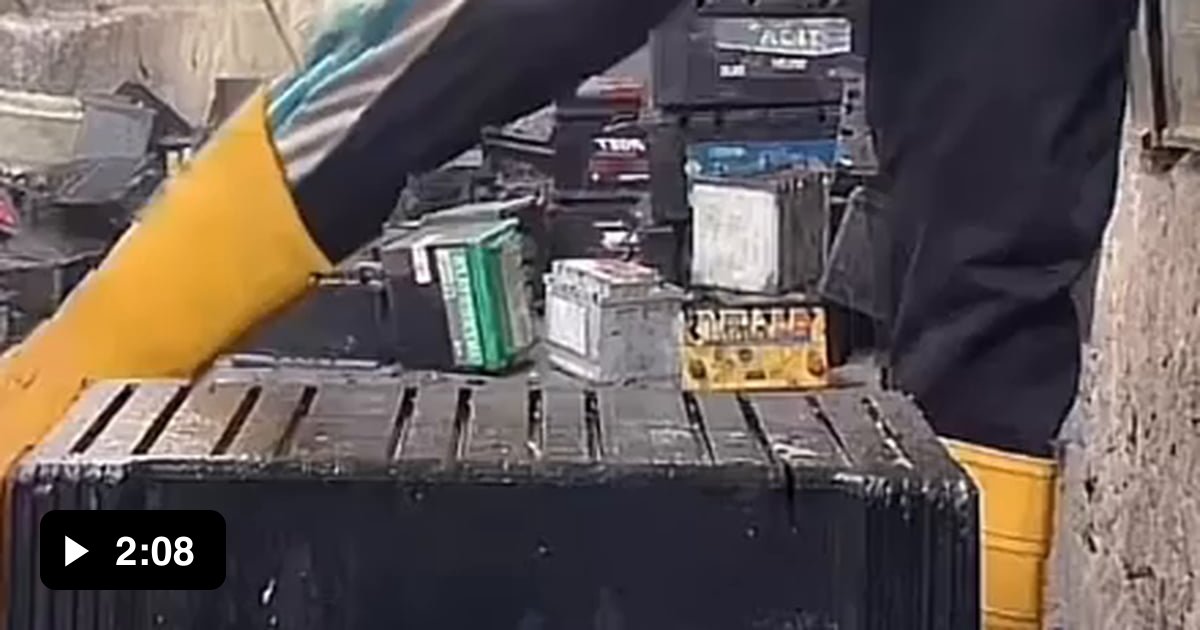Interesting battery recycling technique. - 9GAG