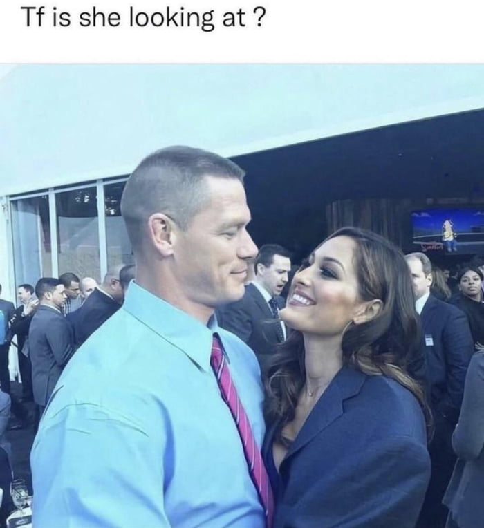 WHO is she looking at??? - 9GAG