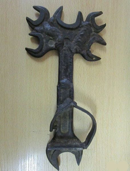 Biblically accurate wrench - 9GAG