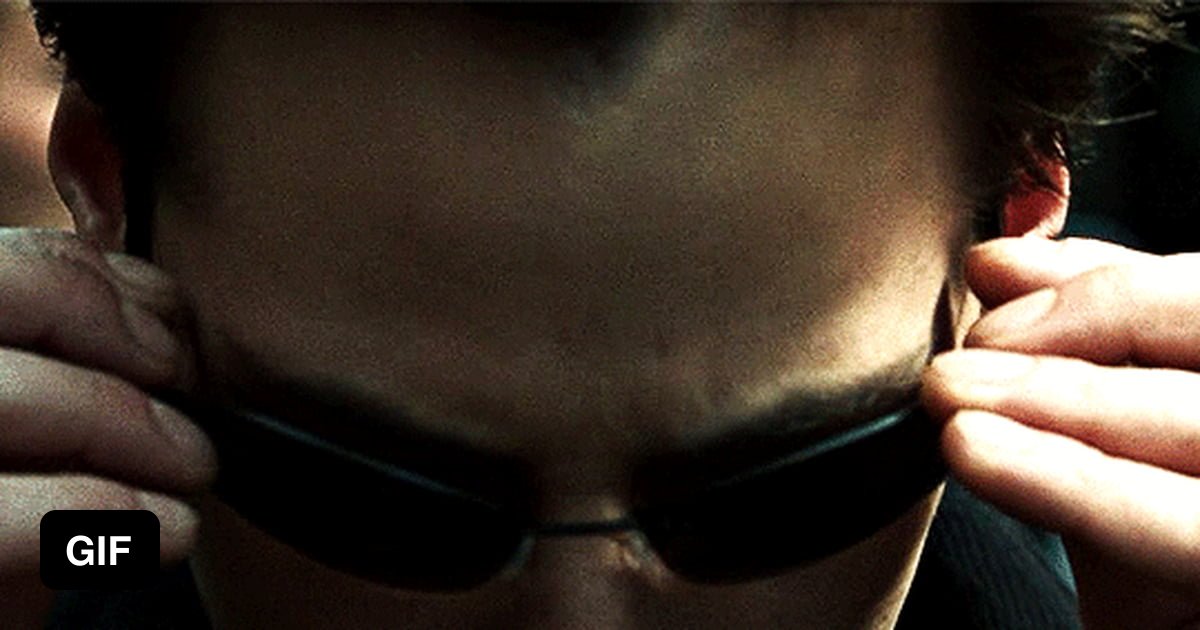 1999 Keanu Reeves ('The Matrix') - 9GAG