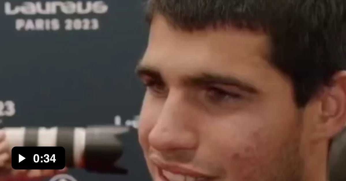 Interviewer is the real mvp - 9GAG