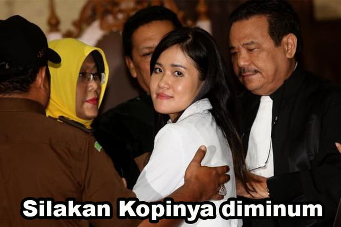 Buat yang spam geh joget2 - 9GAG