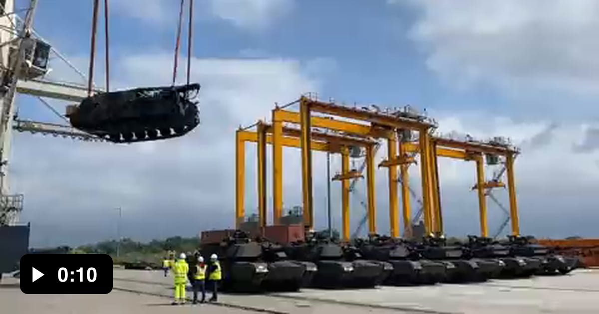 Welcome to the first Polish Abrams - 9GAG