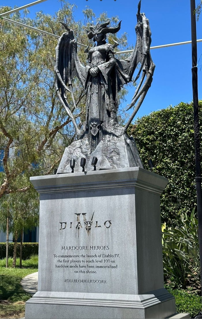 Top 100 HC - Lilith shrine - 9GAG