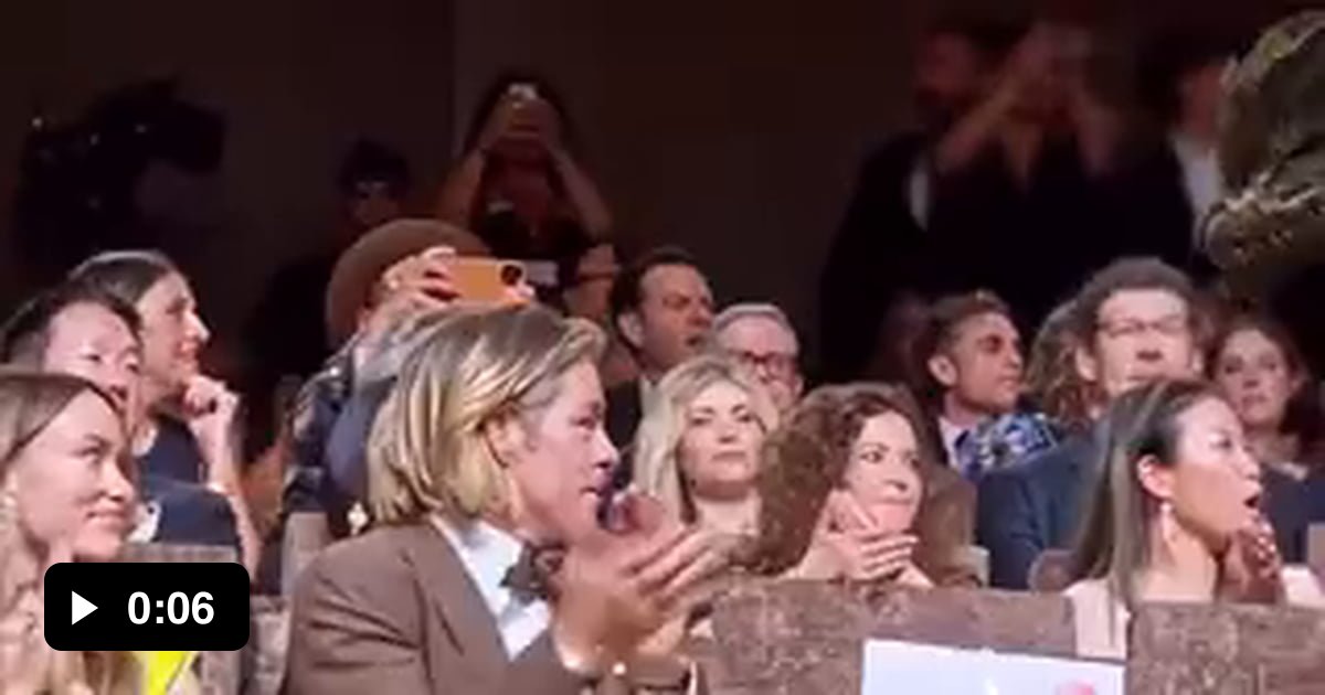 Raptor styles spits in chris' face - 9GAG