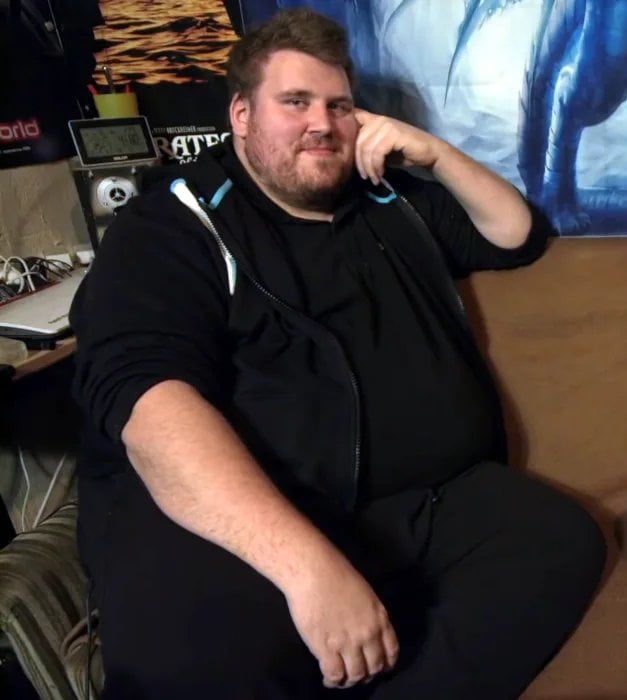 Social media influencer and Instagram Model Allie Stokes - 9GAG