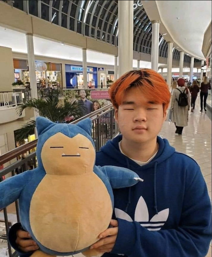 The Human Snorlax - 9GAG