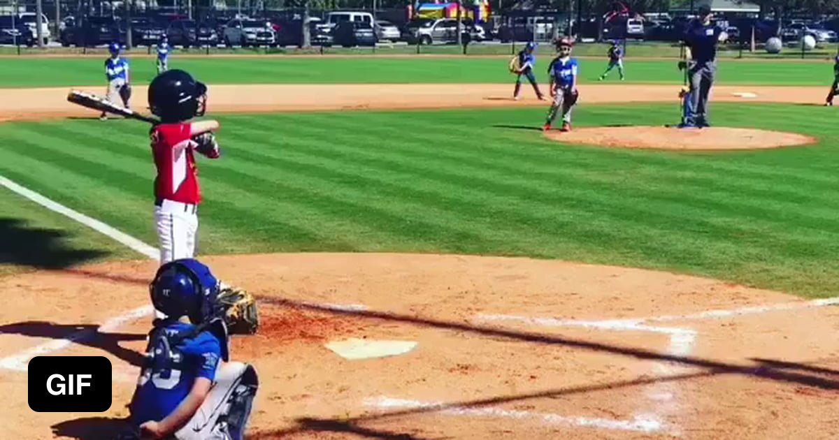 Kid with one arm gets a home run - 9GAG