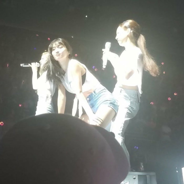 Namo on stage - 9GAG