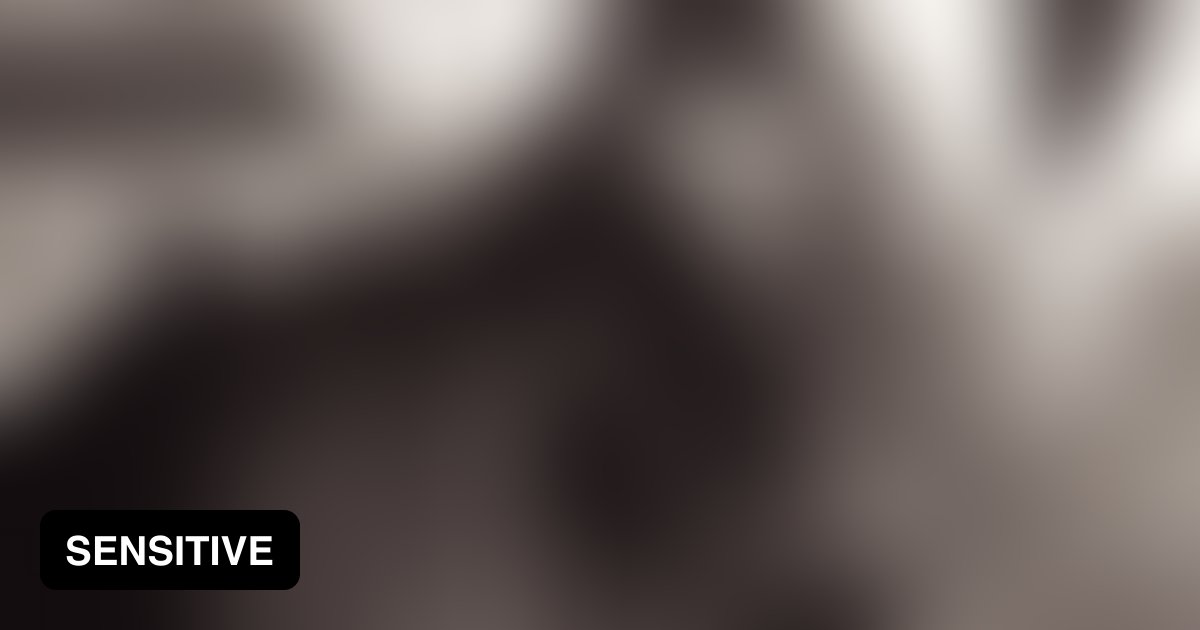 Nothing to see here just scroll down - 9GAG