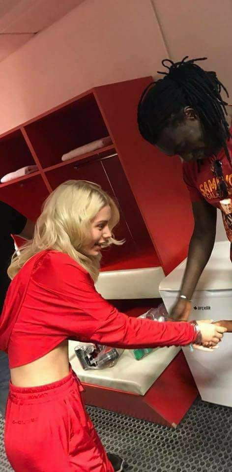 Hello my little friend - 9GAG