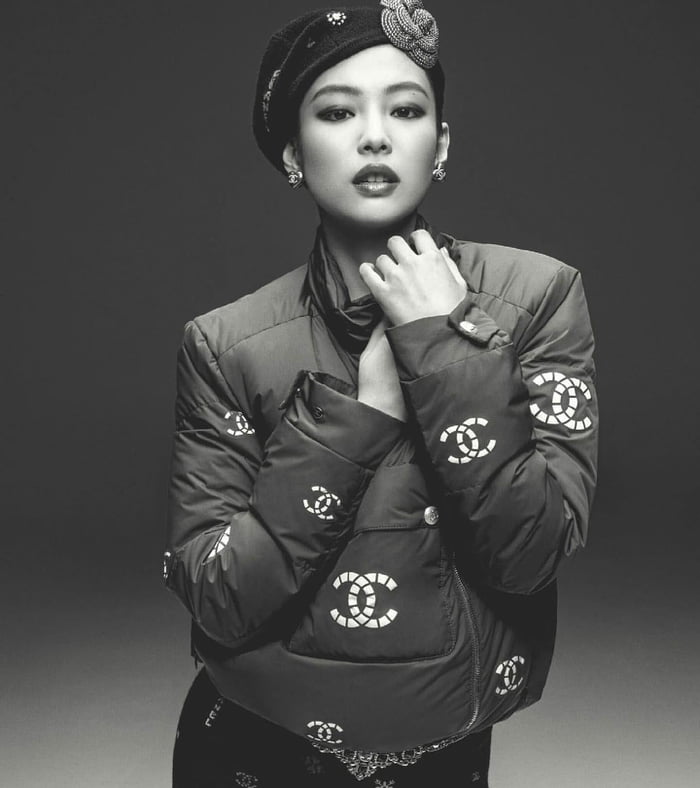 Jennie for CHANEL - 9GAG
