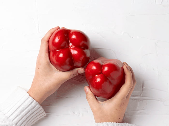 So capsicum with 3 bums are male and the ones with 4 bums are female - 9GAG