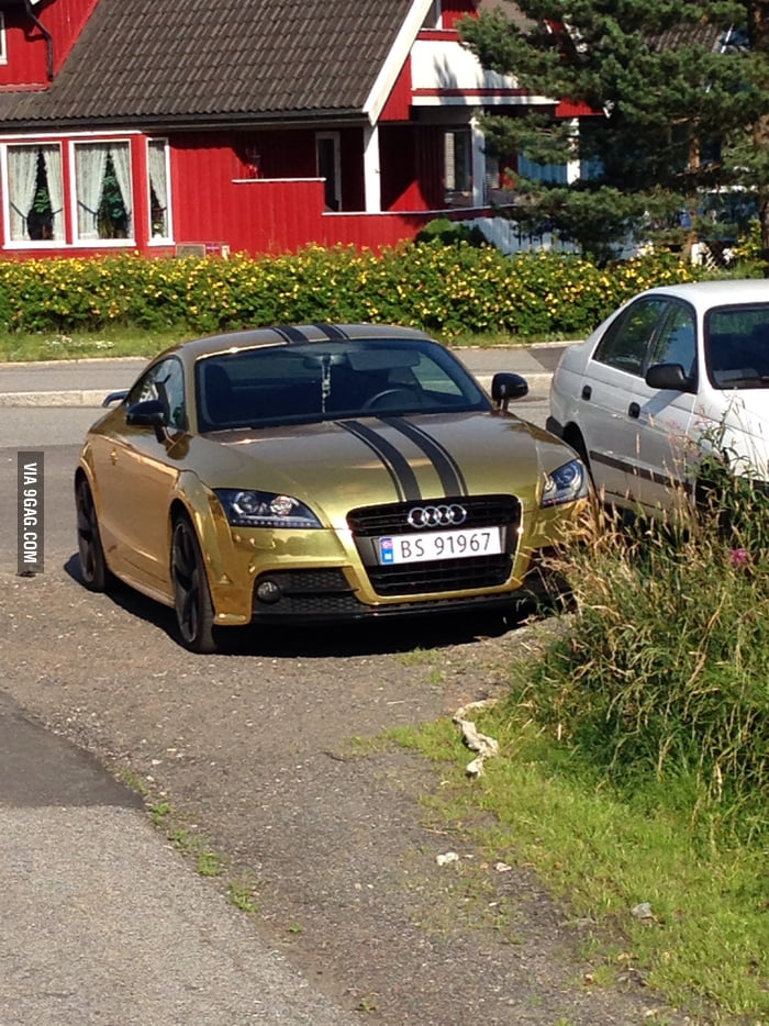 Gold wrapped Audi TT - 9GAG