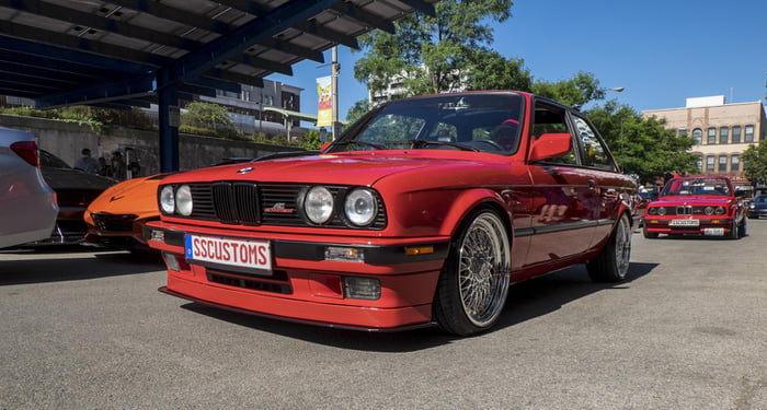 E30 BMW 3 Series - 9GAG