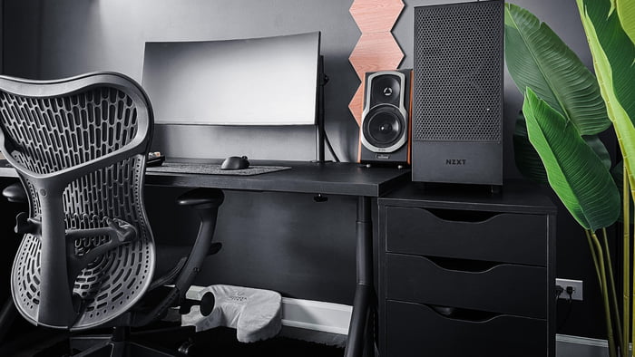 New Clean Setup. Thoughts? - 9GAG