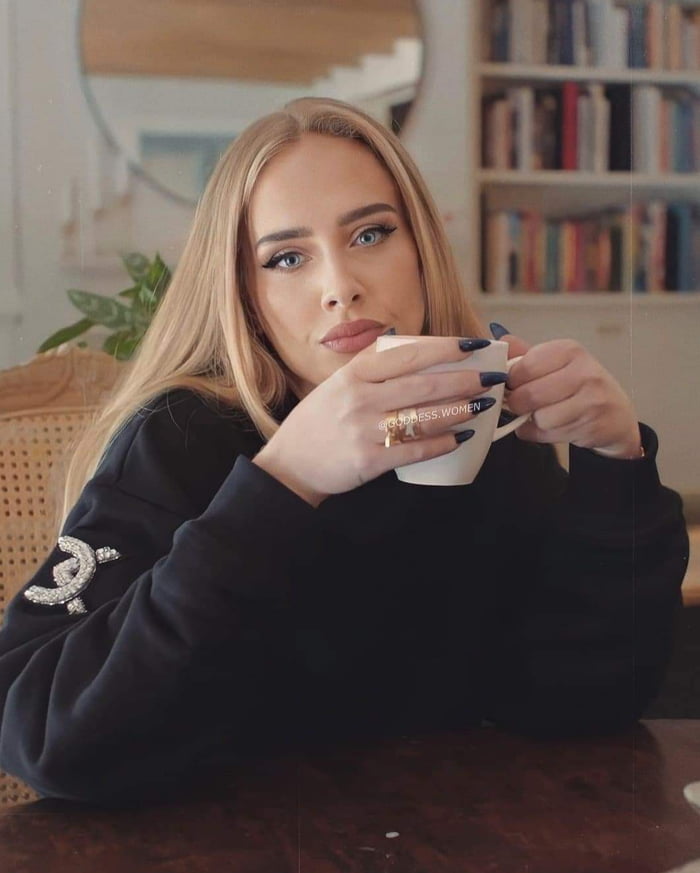 Adele look like a Goddess - 9GAG