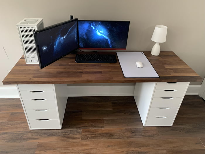 Minimalistic setup but love the cable management! - 9GAG