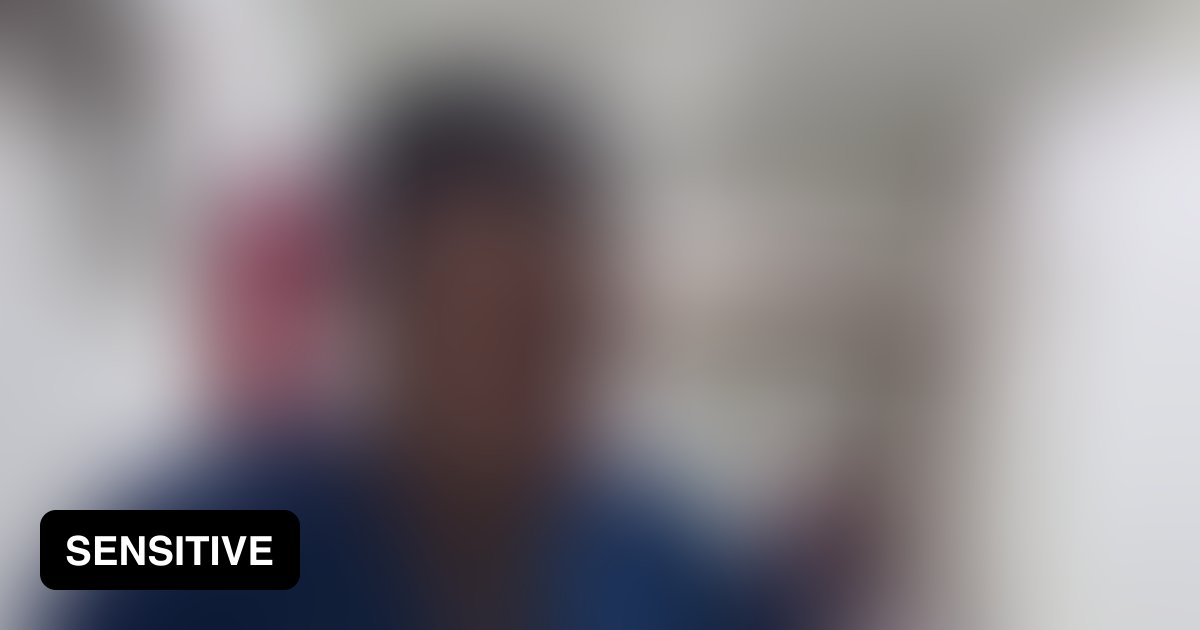 Just wanted to repost this legend. What is he spraying on the baby though? any captain? - 9GAG