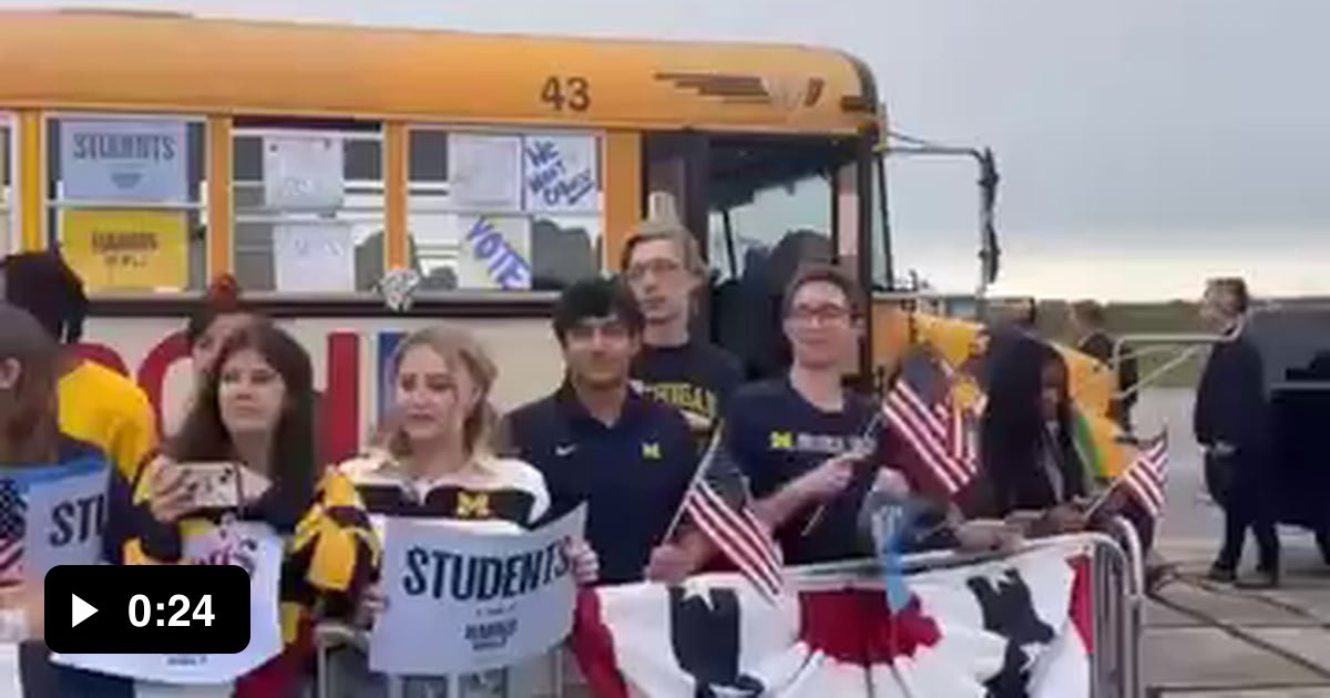 Humongous turnout for Tampon Timmy 🤣😅 - 9GAG