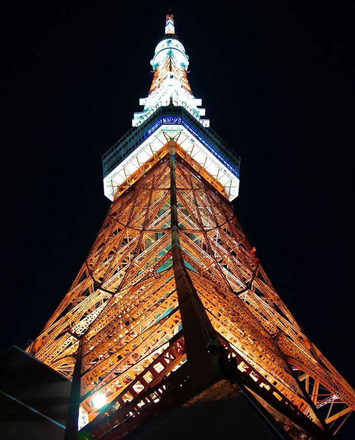 Tokyo Tower at Night - 9GAG