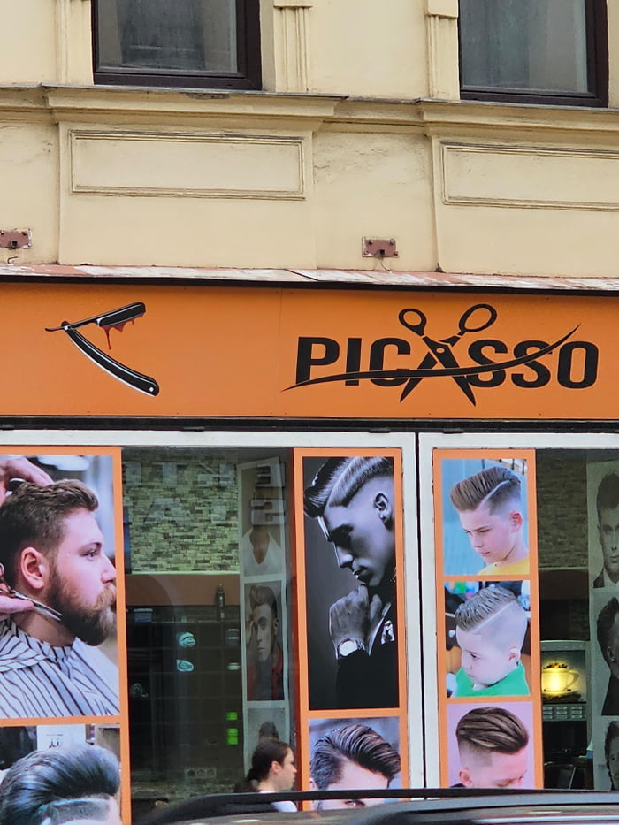 This is a barber shop... and the razor has blood on it. - 9GAG