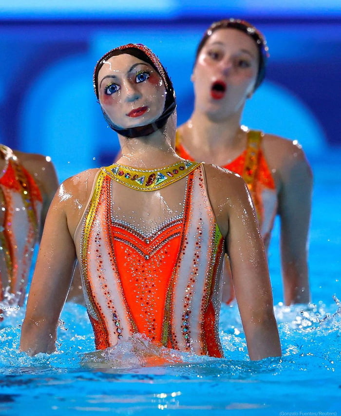 Just a 2-faced synchronized swim team - 9GAG