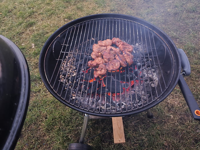 Grass is green again, no snow, so I join the grill season - 9GAG