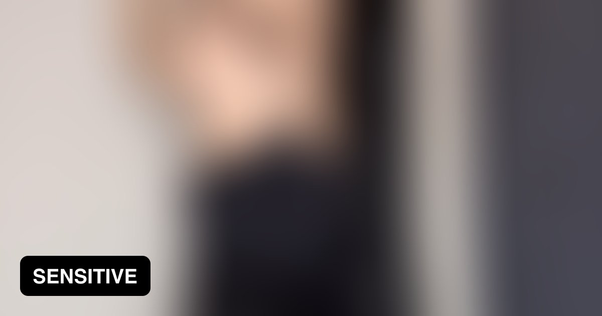 This dress is an instant f**k me hint - 9GAG