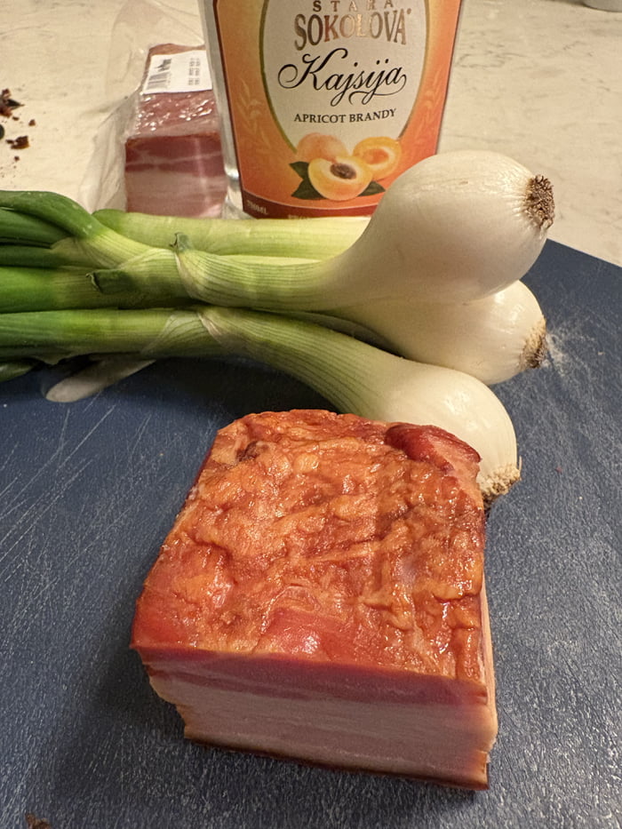 Good Saturday night! Bon appétit! - 9GAG