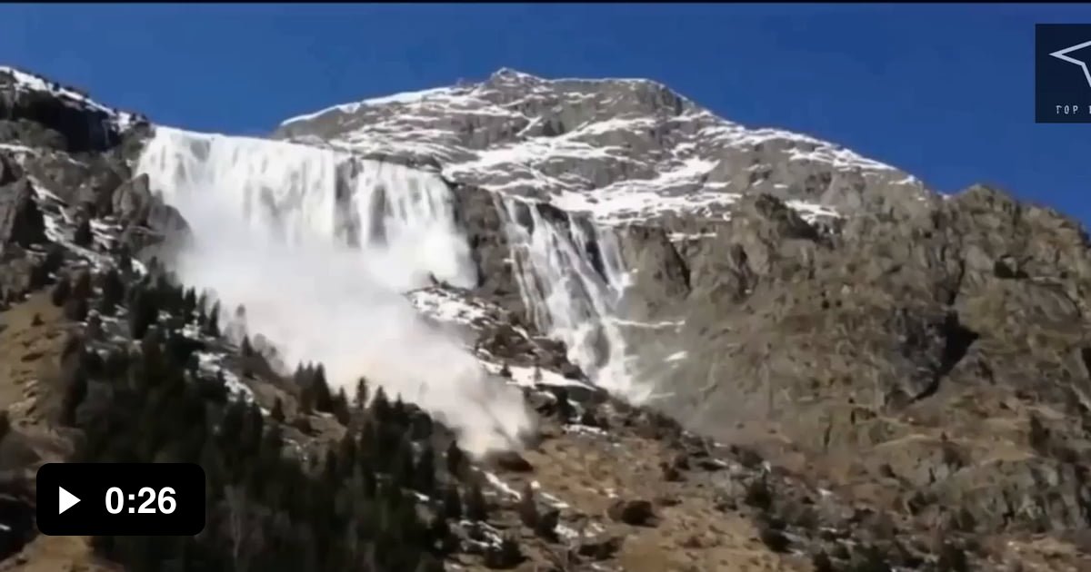 Insane avalanche in the mountains - 9GAG