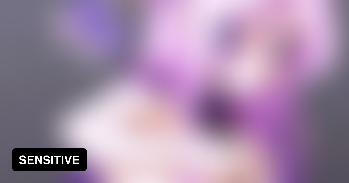 Citlali showing off her tits - 9GAG