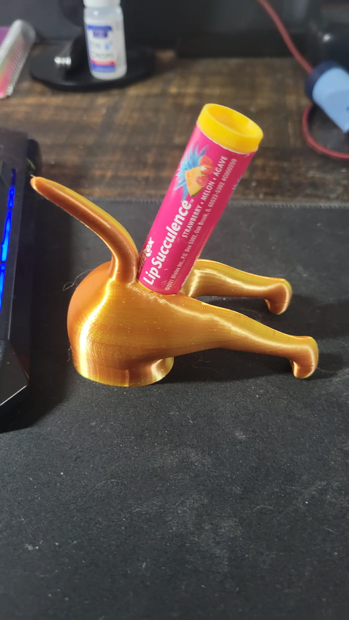 Chapstik holder for work - 9GAG