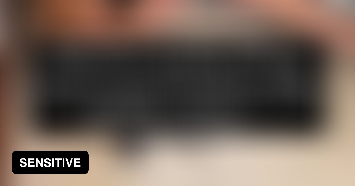 The best little meowchanic you could ask for 🧑🔧🐈⬛ - 9GAG