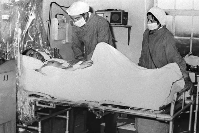 Prof Chris Barnard performs the first heart transplant on December 3 ...