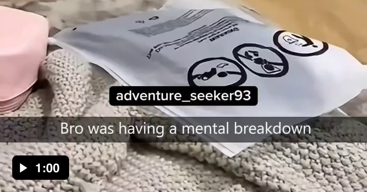 Cats having a hard time (dealing) with their cone of shame - 9GAG