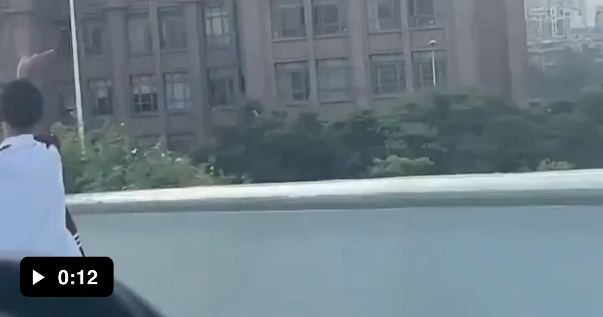 Manual turn signals activated - 9GAG