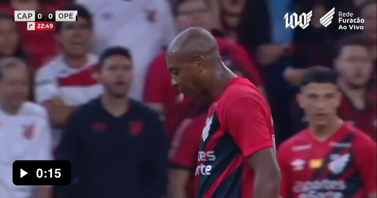 Fernandinho's reaction after bad positioning by the referee - 9GAG