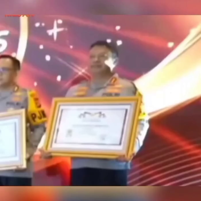 Sarang oknum isinya kontol semua - 9GAG