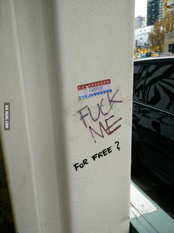 Meanwhile in Seattle... - 9GAG