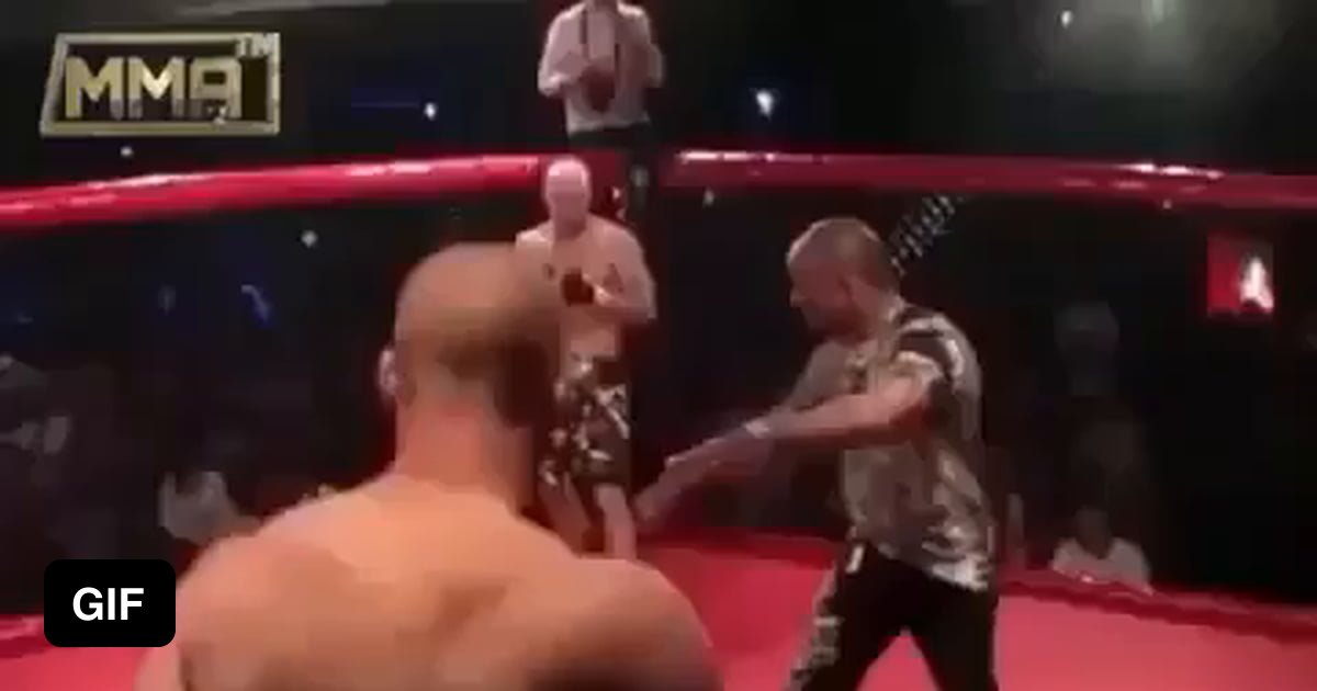 The referee... - 9GAG