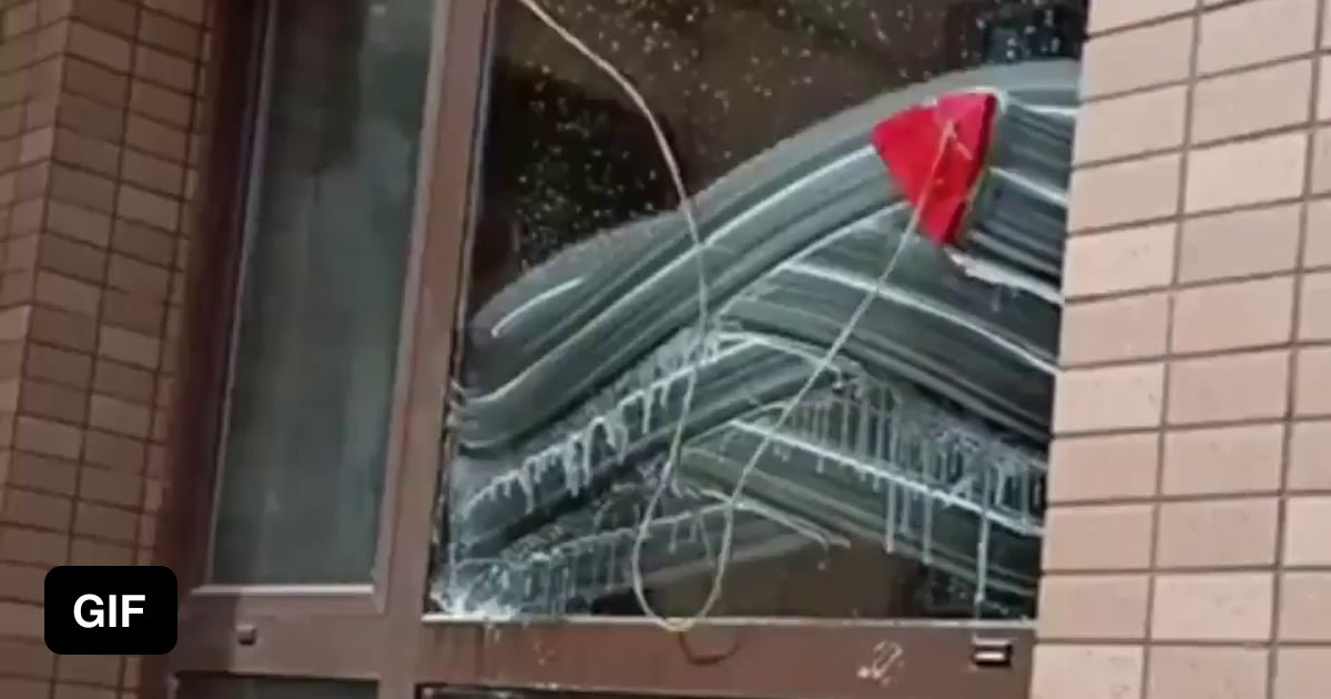 Window Glass Cleaner - 9GAG