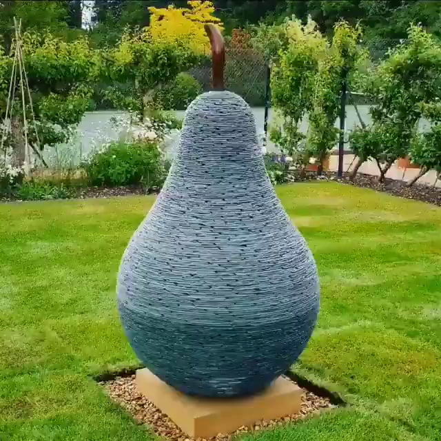 Making a stone pear with a touch of art - 9GAG
