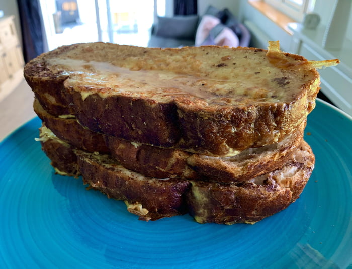 Cinnamon and honey tiger bread french toast - 9GAG