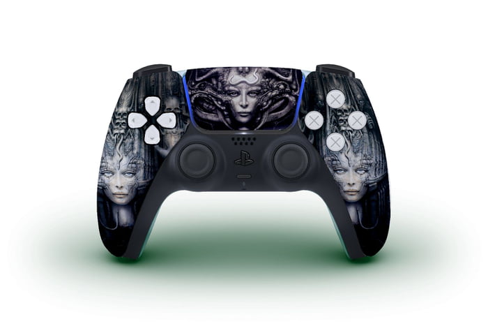 Giger Ps5 controller - 9GAG