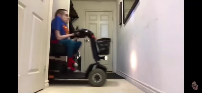 Super cripple - 9GAG