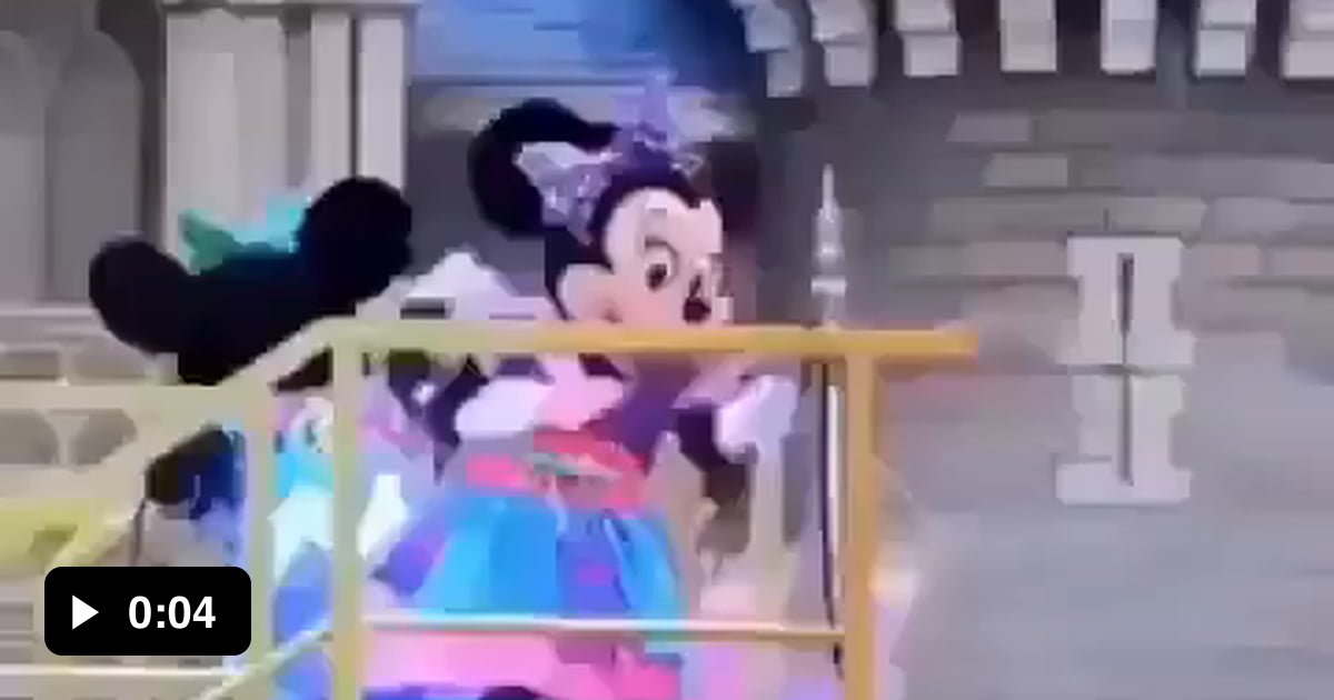 Minnie mouse was then locked up for arson. - 9GAG