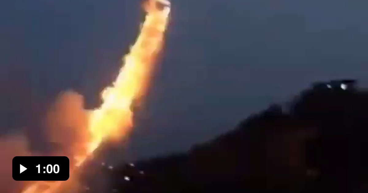 A Chinese artist creates stunning 1,650ft ladder in the sky with ...