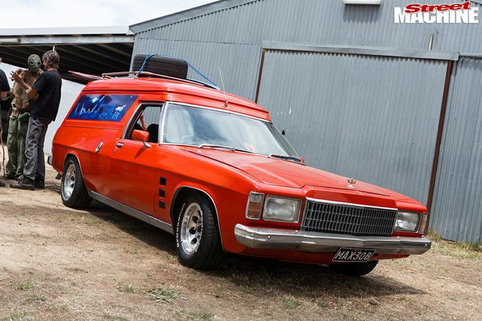 Holden Sandman Hj Panel Van V8 From 1975 9gag
